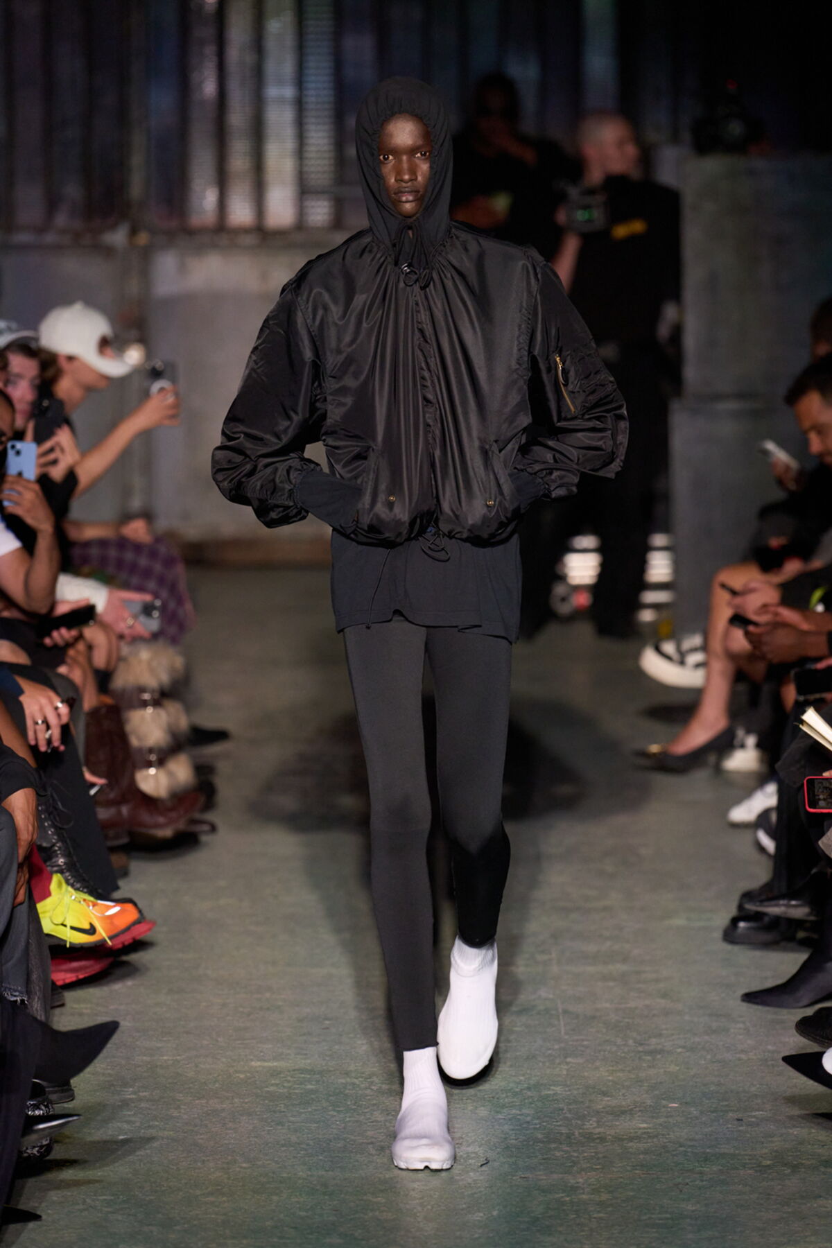 PARIS - PROTOTYPES : défilé printemps-été 2025 - Harper's Bazaar