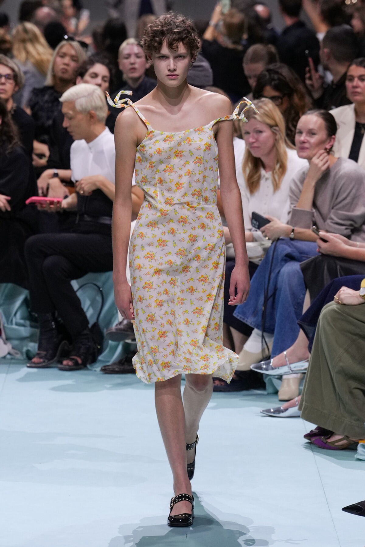 MILANO - PRADA : défilé printemps-été 2025 - Harper's Bazaar