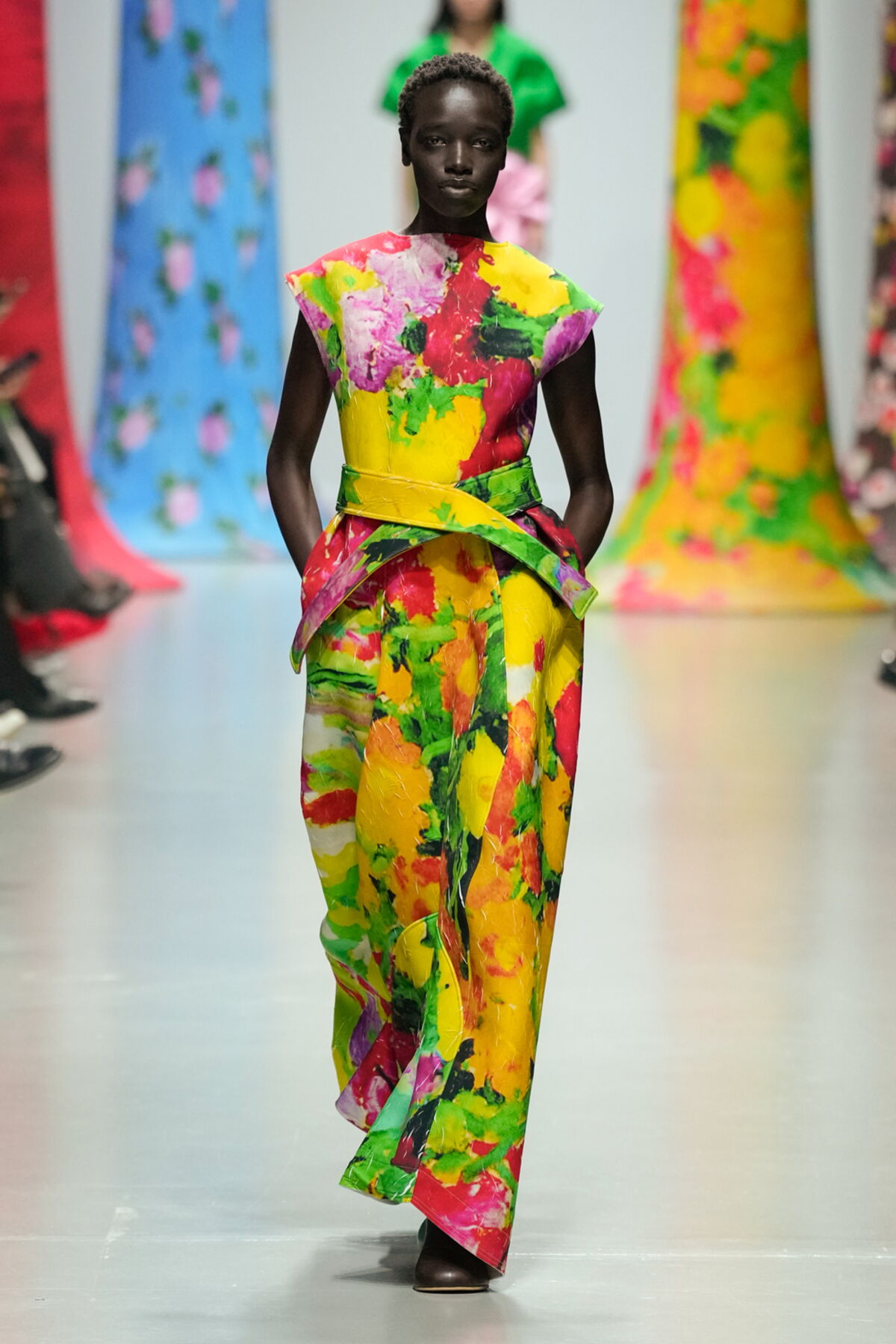 PARIS - ZOMER : défilé printemps-été 2025 - Harper's Bazaar