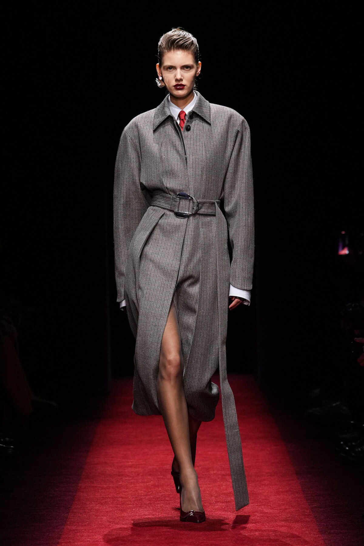 MILANO - FERRARI : défilé automne-hiver 25-26 - Harper's Bazaar