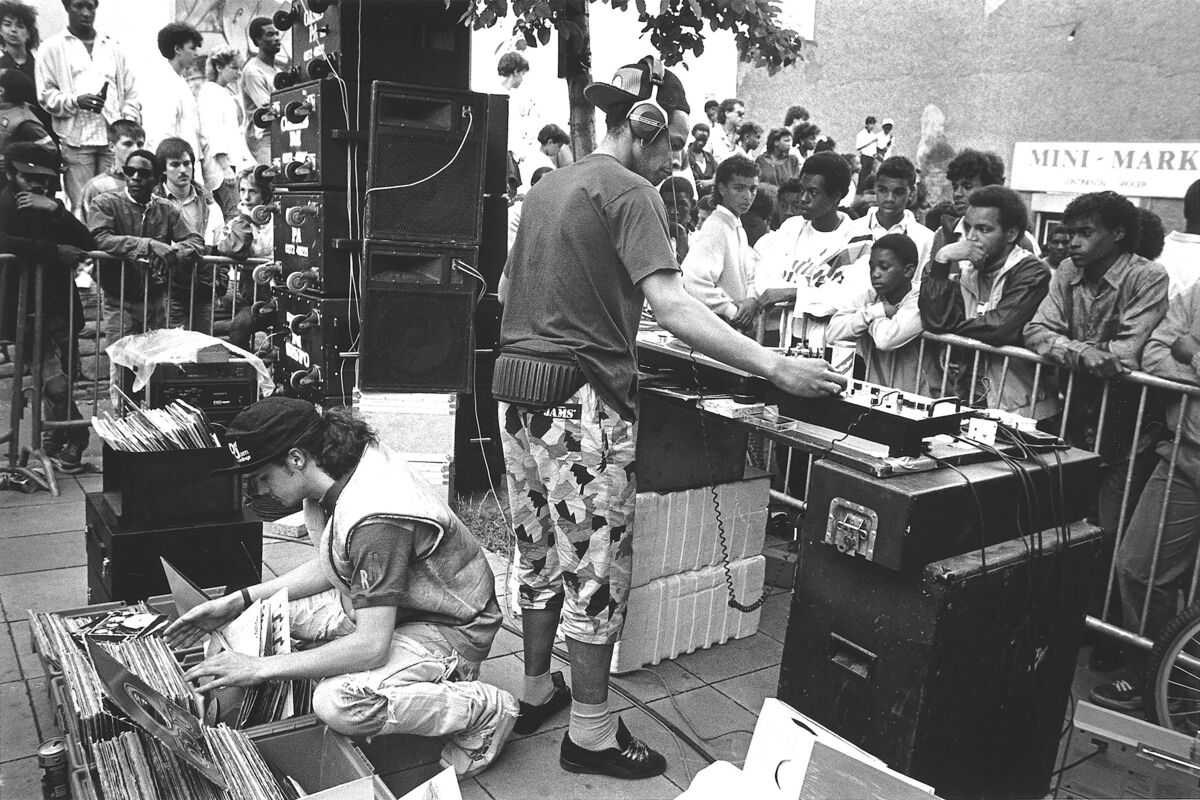 Beezer, le photographe qui a immortalisé la scène de Bristol - Harper's ...